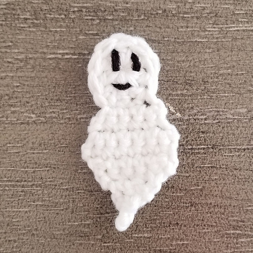 Ravelry: Ghost Applique pattern by Michele Webb