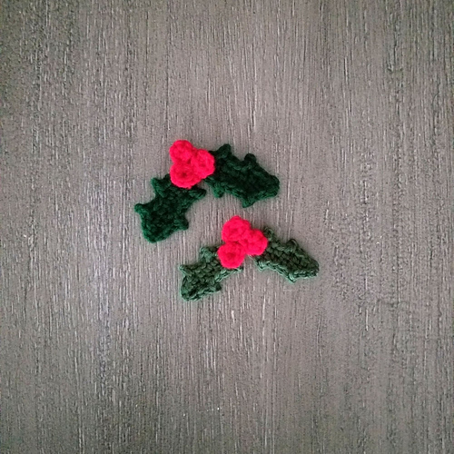 Ravelry: Holly Applique pattern by Michele Webb