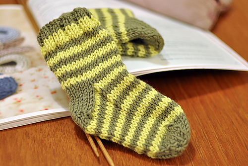 Ravelry: Striped Socks pattern by Debbie Bliss