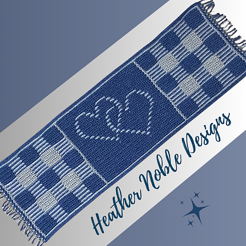 Ravelry: Interlocking Hearts Table Runner pattern by Heather Noble
