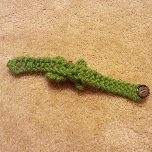 Ravelry: Kitten Bowtie pattern by Heidi Liles