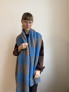Ravelry: Karla Shawl pattern by Helena Wieser