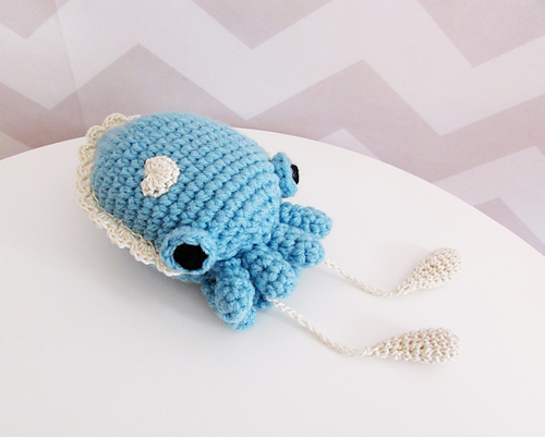 Ravelry: cuddly cuttlefish amigurumi pattern by Hello Happy