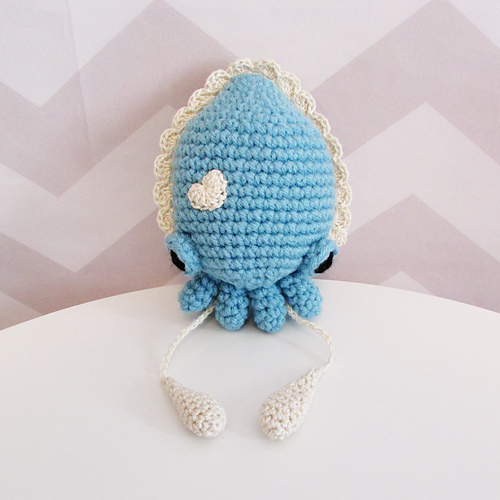 Ravelry: cuddly cuttlefish amigurumi pattern by Hello Happy