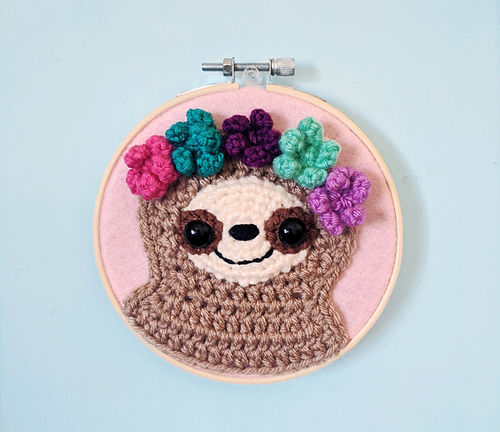 Ravelry: Sloth Wall Hanging pattern by Hello Happy