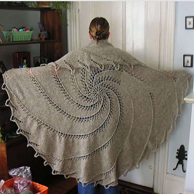 Ravelry: Super-Spiral Shawl pattern by Meg Swansen