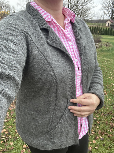 Ravelry: Triangle Jacket pattern by Hinterm Stein
