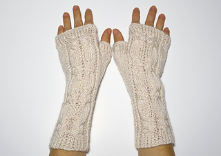 Ravelry: Angelina pattern by Alice Moreels