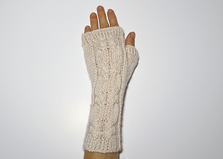 Ravelry: Angelina pattern by Alice Moreels