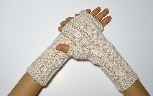 Ravelry: Angelina pattern by Alice Moreels