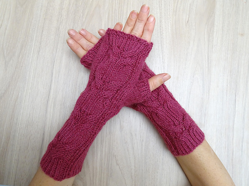 Ravelry: Angelina pattern by Alice Moreels