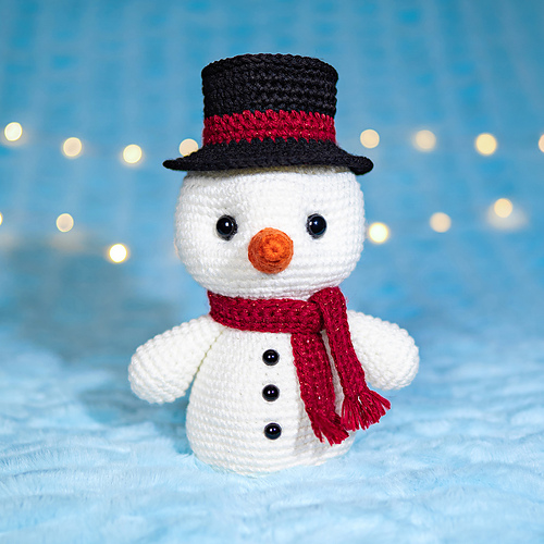Ravelry: Flurry the Snowman pattern by Jess Huff
