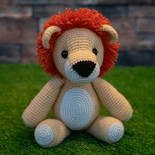 Ravelry: Laurence the Lion pattern by Jess Huff