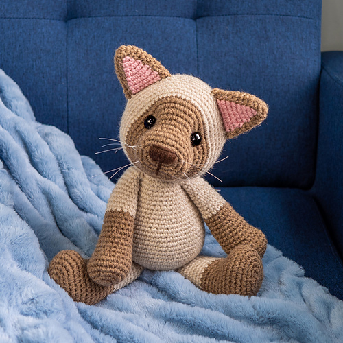 Ravelry: Sophie the Siamese Cat pattern by Jess Huff