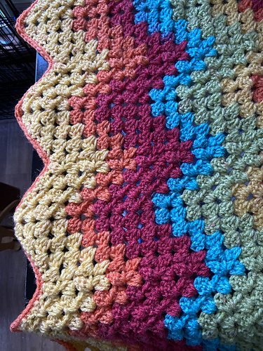 Ravelry: Ripple Granny Square Baby Blanket pattern by Bonnie Barker
