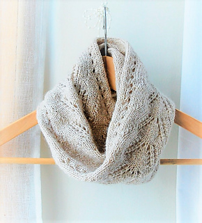 Ravelry: Little Leaf Cowl pattern by Helen Gray Designs