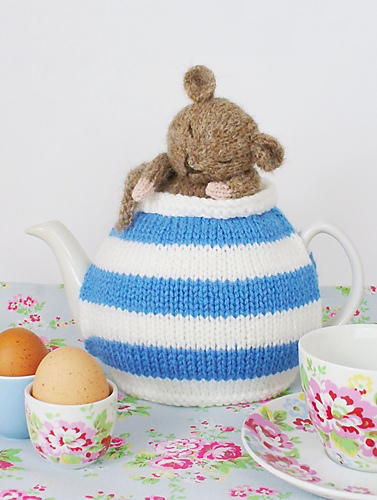 Ravelry: Cornish Dormouse Tea Cozy pattern by Debi Birkin