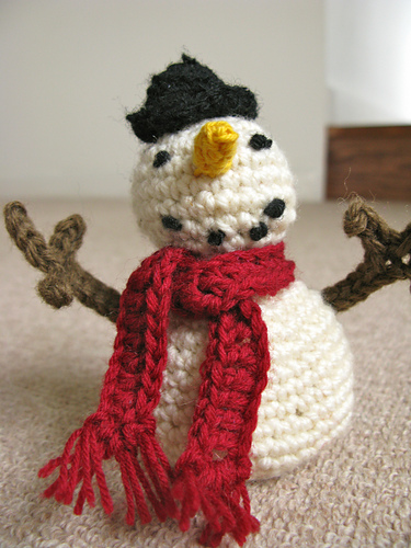 Ravelry: FROSTY Snowman Amigurumi pattern by Jane Bibby