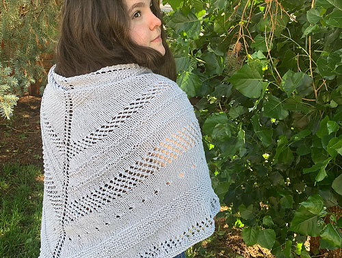 Ravelry: Flying Fox Shawl pattern by Olga Fahim