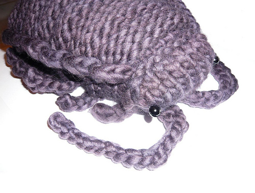 Ravelry: Amigurumi Woodlouse pattern by Jillian Thom