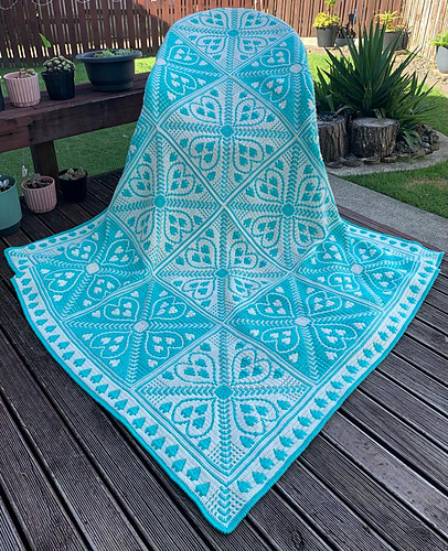 Ravelry: Hearts Overflow pattern by Lee O'Crochet