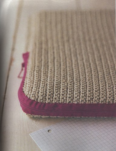 Ravelry: Laptop Cover pattern by Erika Knight