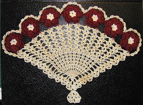 Ravelry: Flirty Fan Doily pattern by Elizabeth Ann White