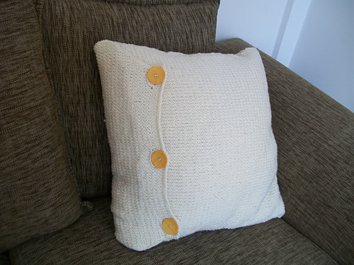 Ravelry: Four-Square Checker Board Cushion Cover pattern by Helen Frost