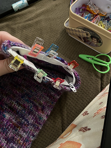 Ravelry: Knit E-Reader Cozy pattern by Leslie Forrester