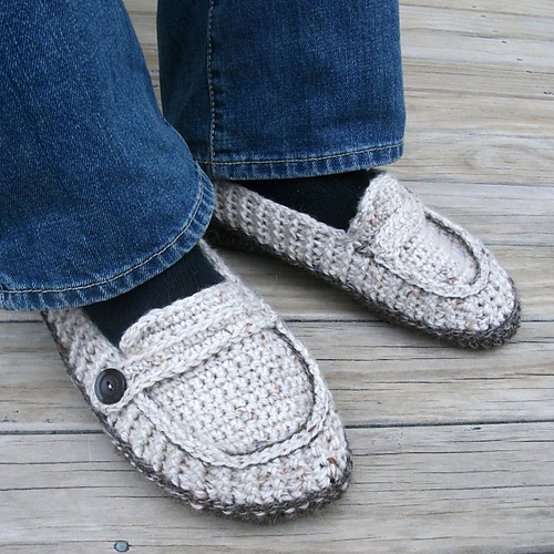 Ravelry: Modern Mens Loafers pattern by Lisa van Klaveren