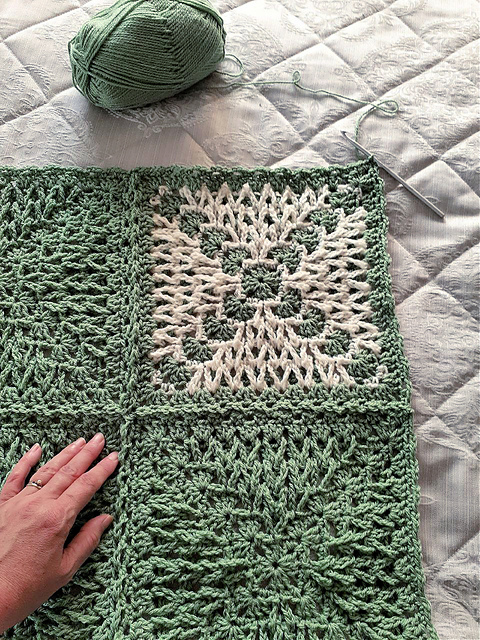 Ravelry: hollanddesigns' Modern Jacob's Ladder Granny Square