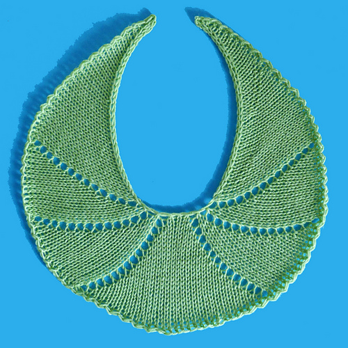 Ravelry: Eight Unequal Wedge Crescent pattern by Holly Chayes