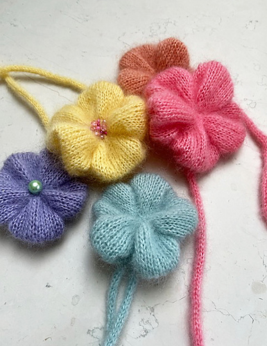 Ravelry: Poppy rose pattern by LE KNIT by Lene Holme Samsøe