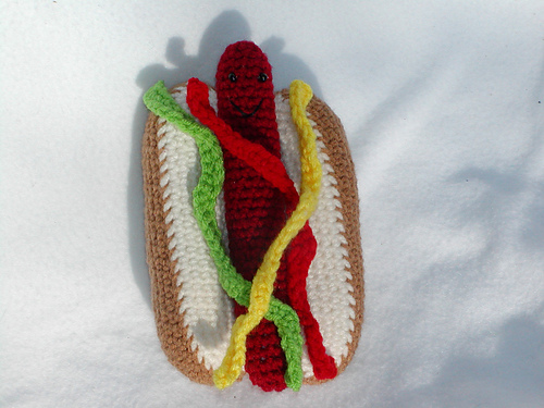 Ravelry: Crochet Hot Dog pattern by Melissa Shepard