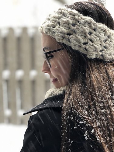 Ravelry: The Dahlia Headband pattern by Caitlin Mathes