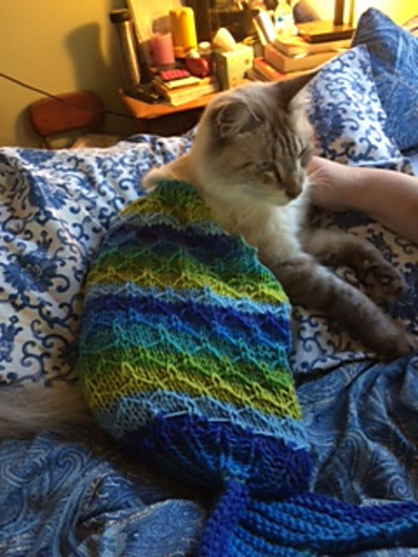 Ravelry: Mermaid Cocoon Newborn Photo Prop pattern by Angie Hartley