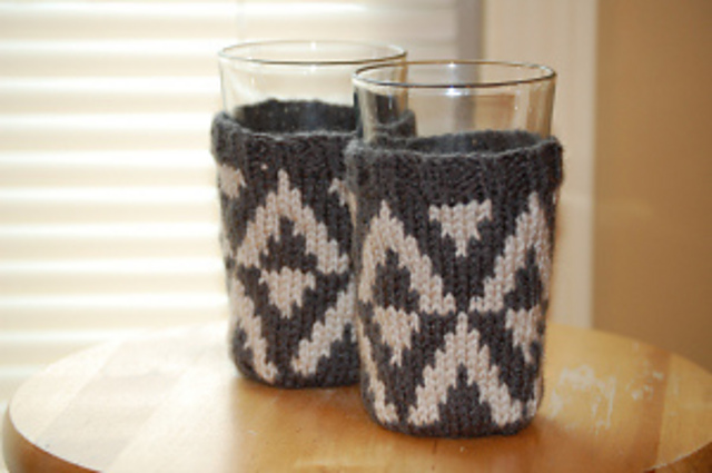 Ravelry: Chevron Koozies pattern by Rachel Howser