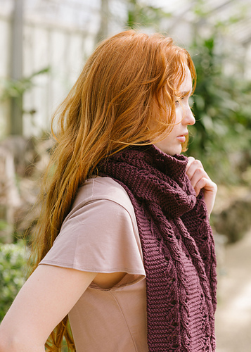Ravelry: Alia pattern by Laura Reinbach