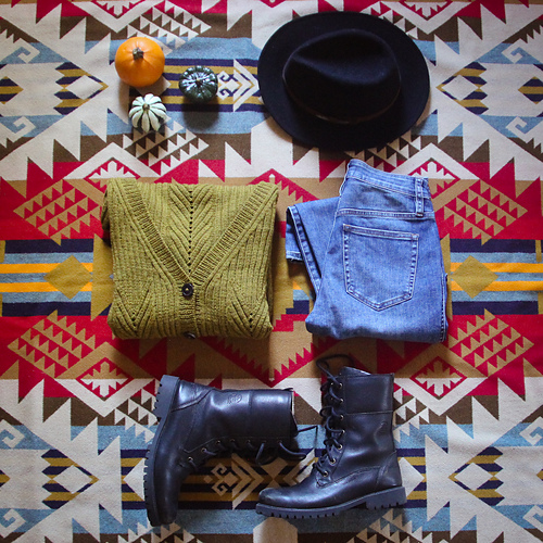 Ravelry: Naimh pattern by Emily Greene
