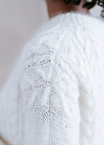 Ravelry: Swift pattern by Sloane Rosenthal