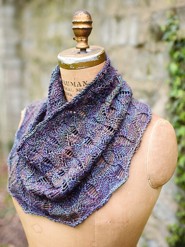 Ravelry: Anticlastic pattern by Hunter Hammersen