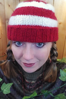 Ravelry: The Lighthouse Keeper's Hat pattern by Hunter's Moon Knits