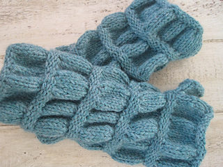 Ravelry: Gathered Ruffles pattern by Ingrid Barlow