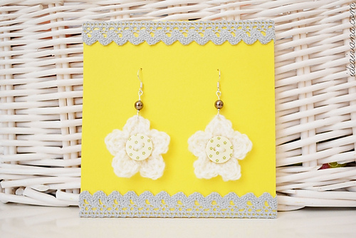 Ravelry: Crochet Flower Earrings pattern by idea ivana