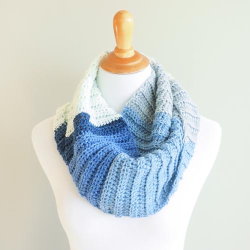 Ravelry: Modern Cowl pattern by Ideal Me