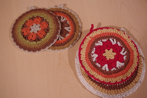 Ravelry: Disc-Disc pattern by Sara Delaney