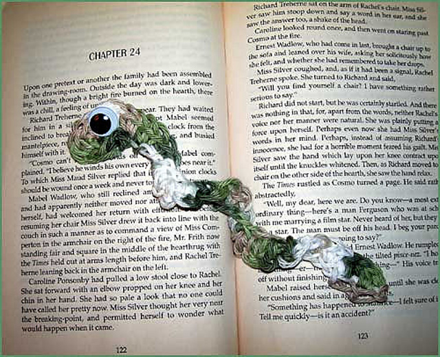 Ravelry: Curly Whirly Worm Bookmark pattern by Irene Scherer