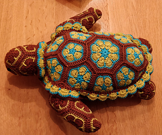 Ravelry: Tinkeringbell's African Flower Turtle