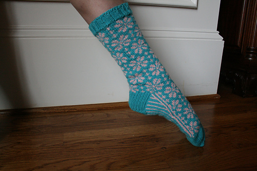 Ravelry: Yoshino Socks pattern by iknit2purl2