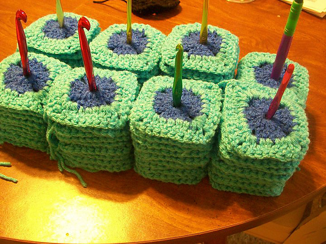 Ravelry: illbeinmybook's 3 colored babette